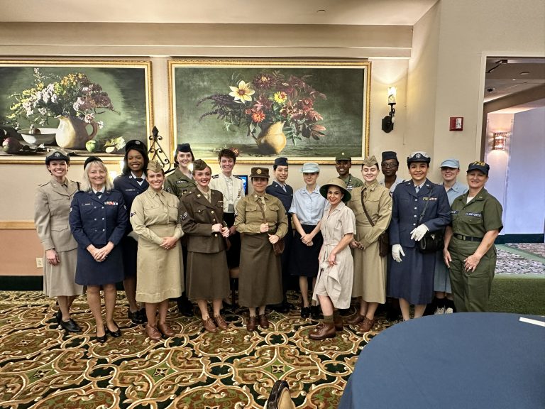 Foundation Honors Women in the Air Force History : Airman Heritage ...
